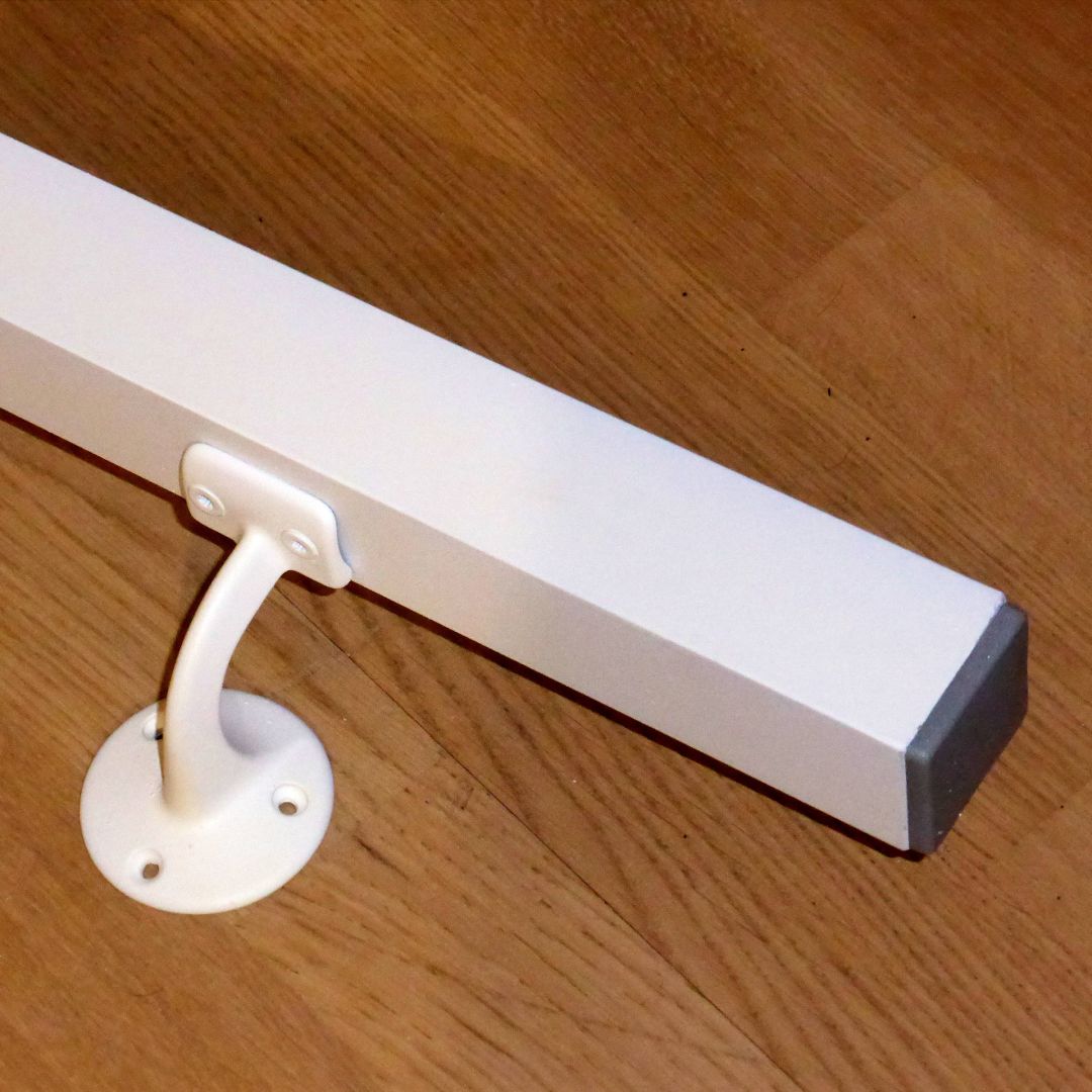 Kaide, kaiteet - uritettu alumiini käsijohde, hyvä ote myös sateella ...